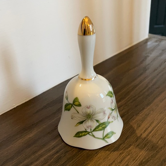 Lefton | Art | Lefton China Porcelain Bell | Poshmark